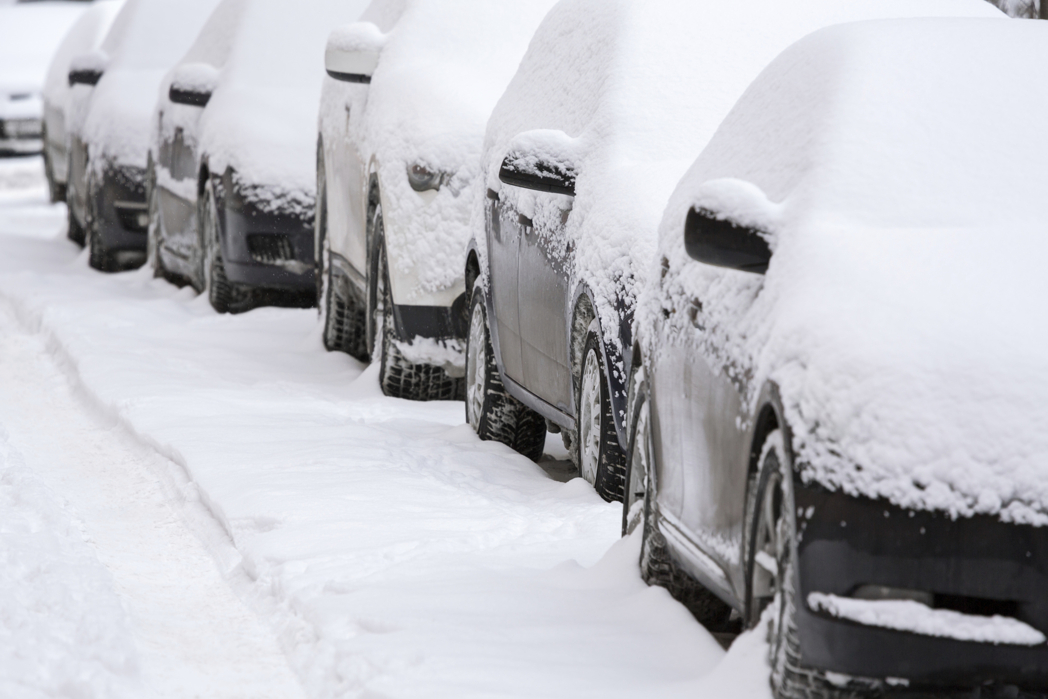 Snow parking bans issued for this weekend's winter storm | wkyc.com