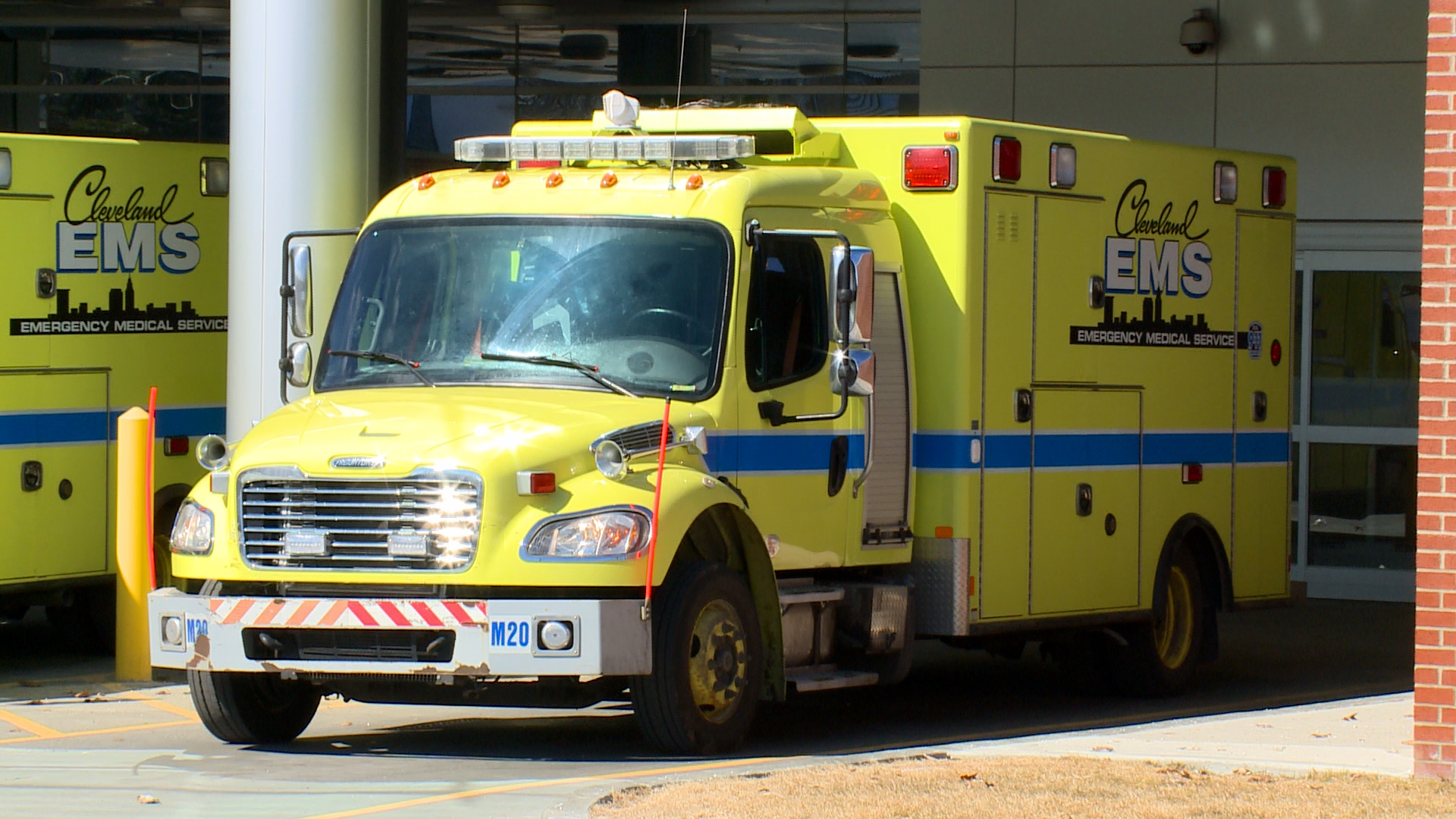 11 people taken to hospital after accident on I-90 | wkyc.com