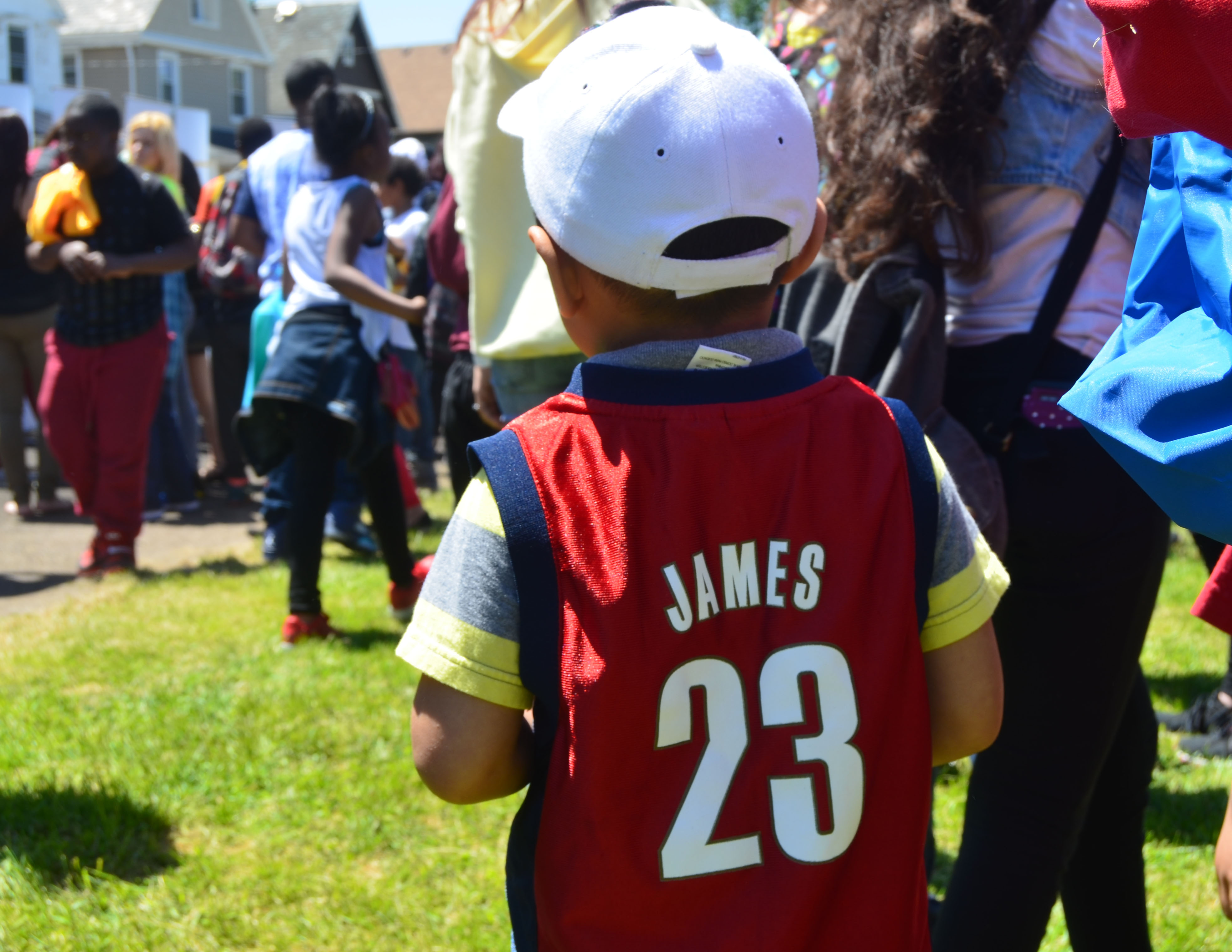 Cavs surprise students on last day of school | wkyc.com