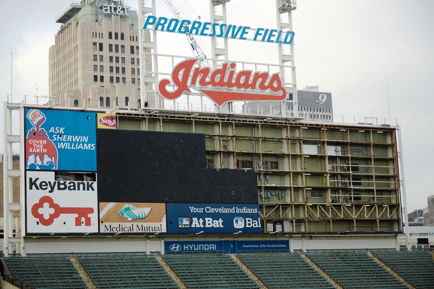 Cleveland Indians installing new Progressive Field scoreboard | wkyc.com