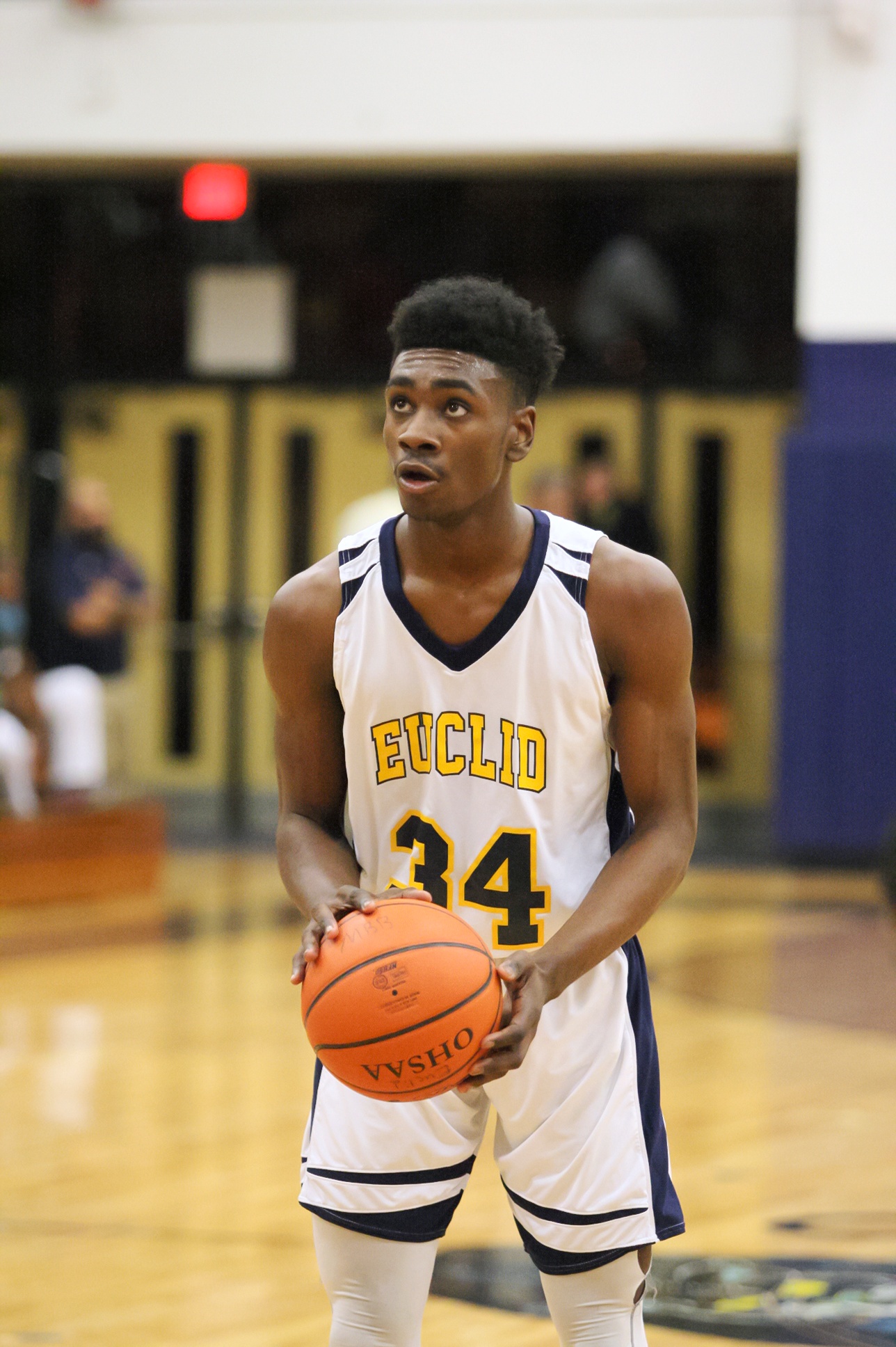 Euclid's Dove scores 50 in loss to Mentor | wkyc.com