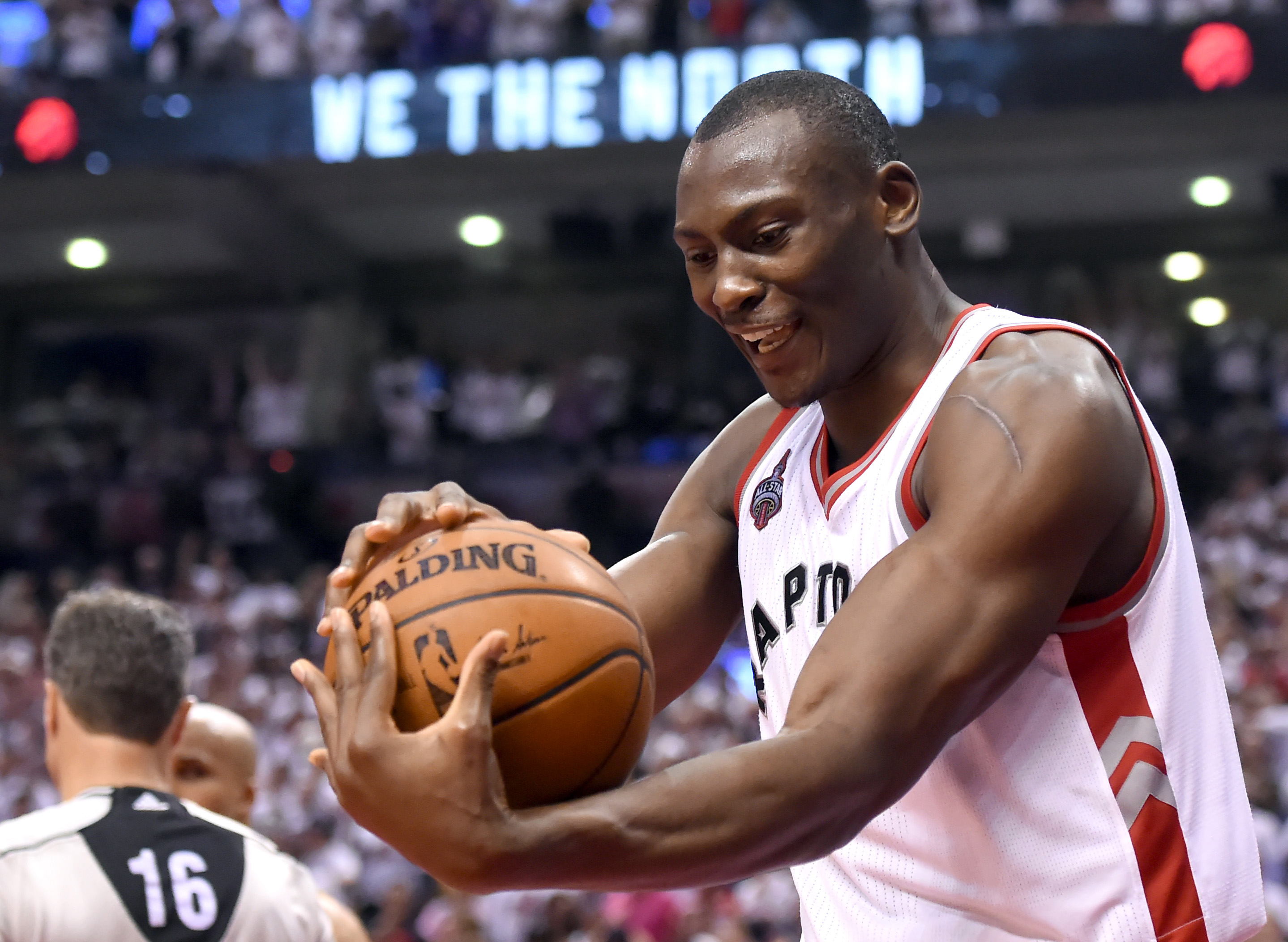 Bismack Biyombo continues to wreak havoc for Toronto Raptors | wkyc.com
