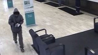 FBI searching for Citizens Bank robber | wkyc.com